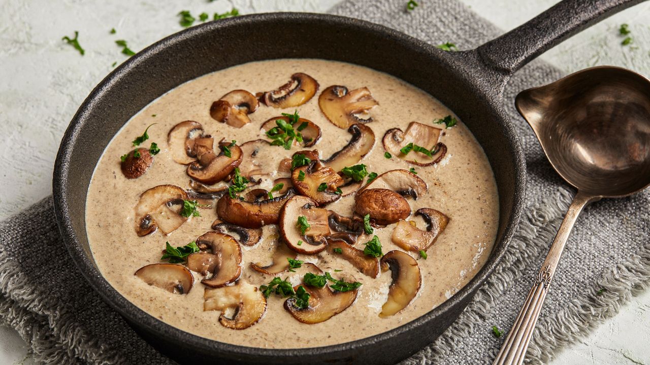 Cremige Pilzsauce mit milden und würzigen Aromen
