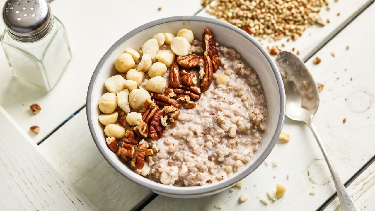 Buchweizen-Porridge - bekömmlich, glutenfrei und gesund
